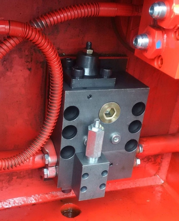 HYDRAULIC VALVES – LYNX ATTACHMENTS LTD